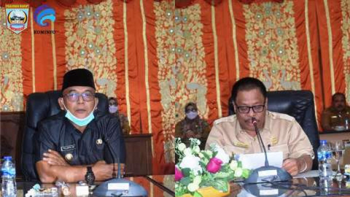 DPRD Pasbar Rapat Paripurna Penetapan Pasangan Bupati dan Wakil Bupati Terpilih
