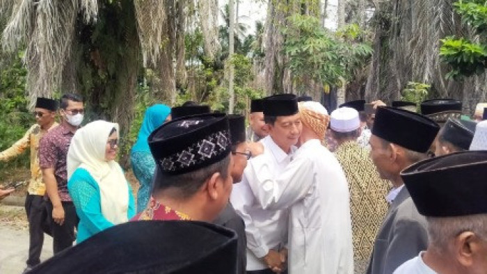 Wabup Risnawanto Hadiri Peletakan Batu Pertama Masjid Batu Durian ...