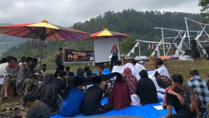 ArtCamp-PYAC, Merayakan Pinus Terakhir di Sitapa