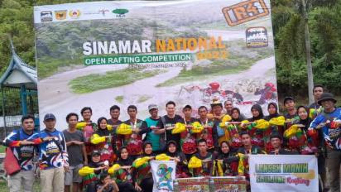 FAJI Sijunjung Raih Medali Emas dalam Sinamar National Open Rafting ...