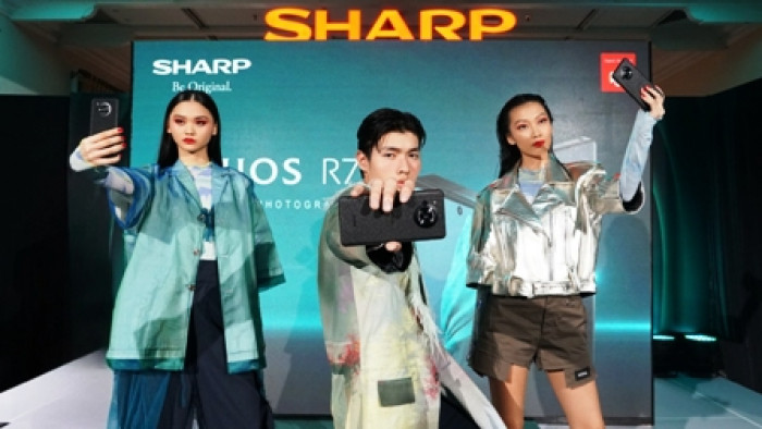 Sharp Resmi Luncurkan Smartphone Aquos R7s di Indonesia